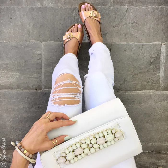 How to Take Pictures of Shoes on Feet - 5 Shoefie Angles