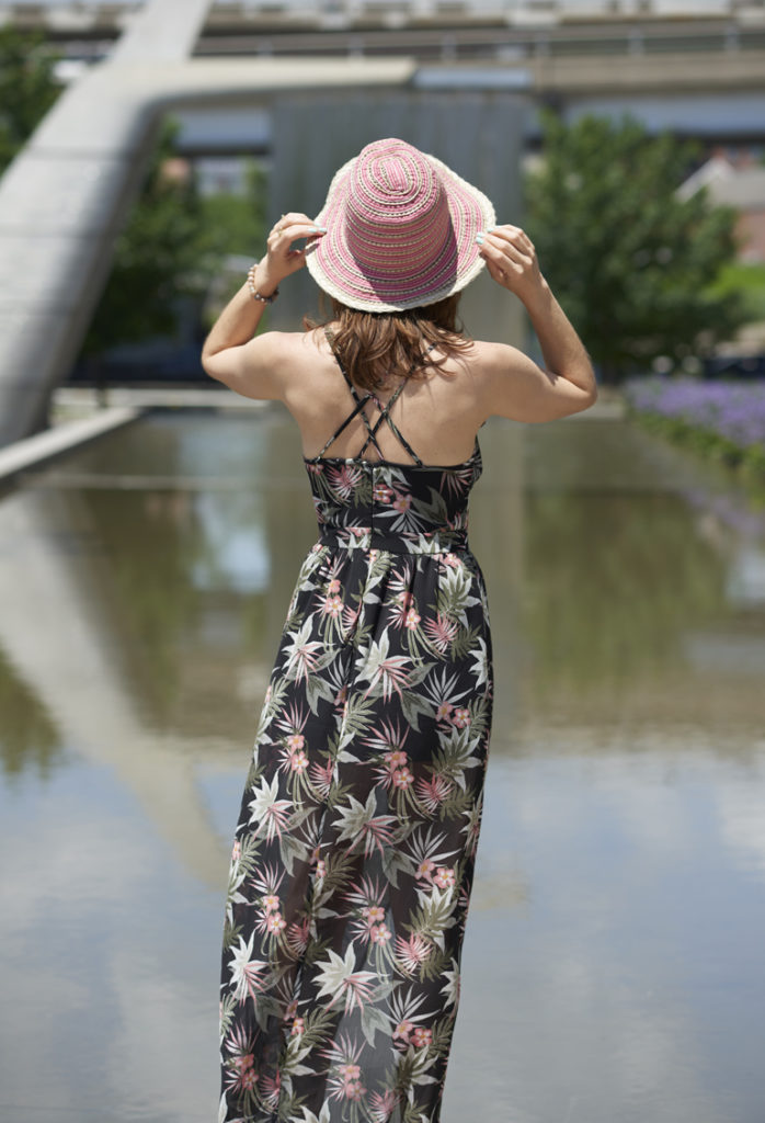 Hot Summer Outfit Essentials with Sparkly Pink Slides