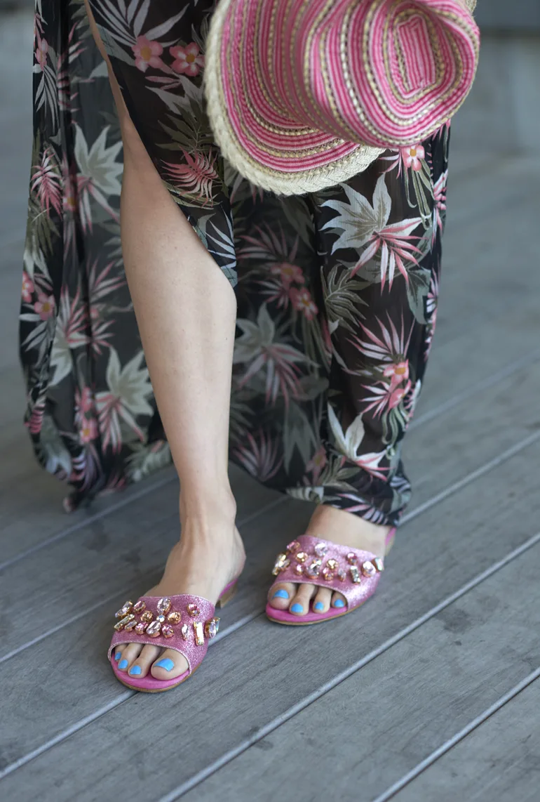 Hot Summer Outfit Essentials with Sparkly Pink Slides