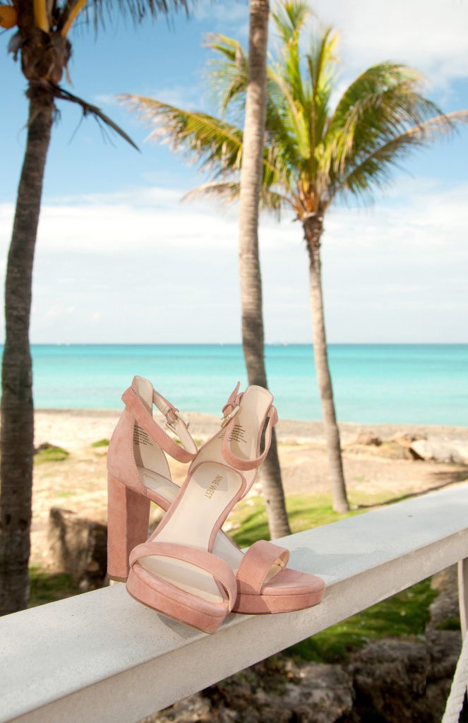 About Toronto Shoe Blog Blogger ShoeTease