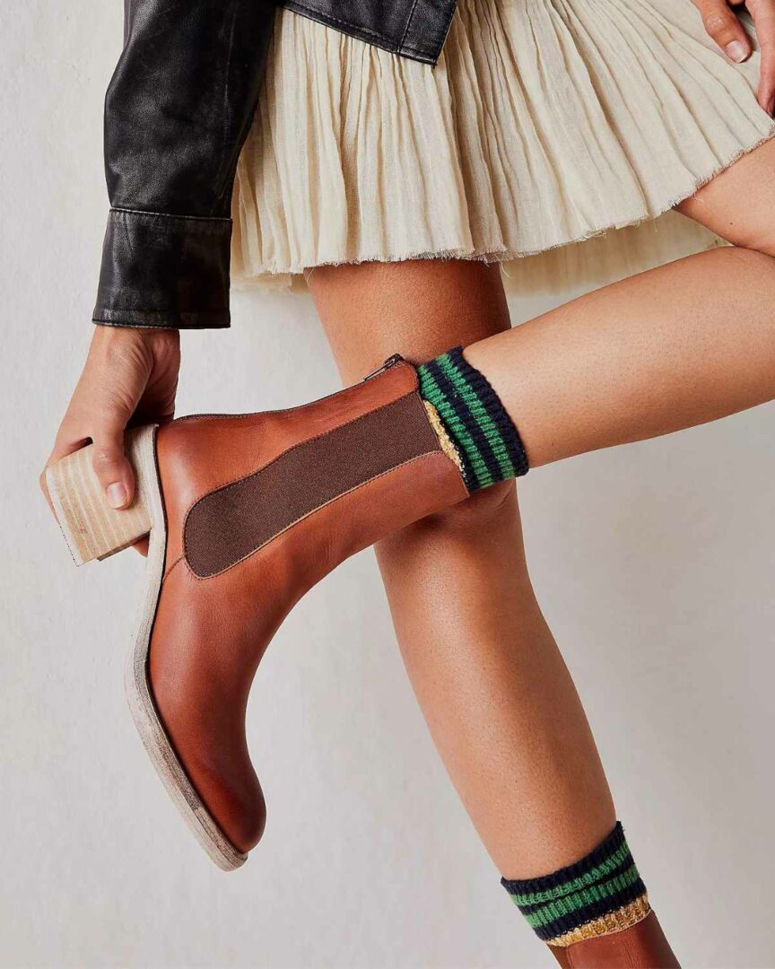 How to Wear Socks with Ankle Boots: 9 Best Socks for Ankle Boots