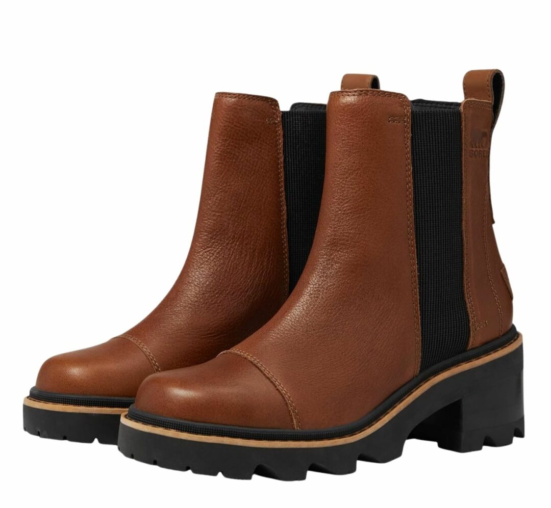 Styling Boots with Leggings - 9 Best Boots to Wear with Leggings