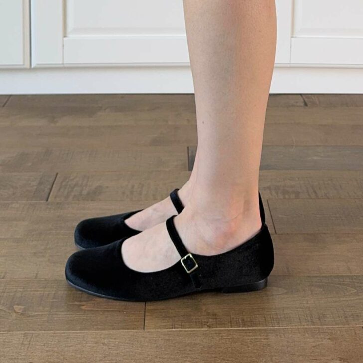 Shoes to Make Your Feet Look Smaller | ShoeTease